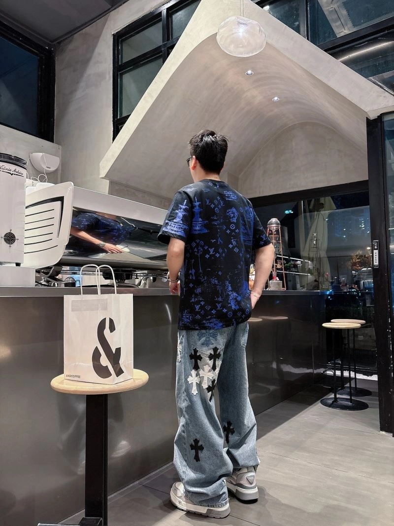 Factory-made Louis Vuitton T-Shirts