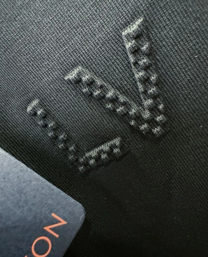 Bargain Louis Vuitton T-Shirts