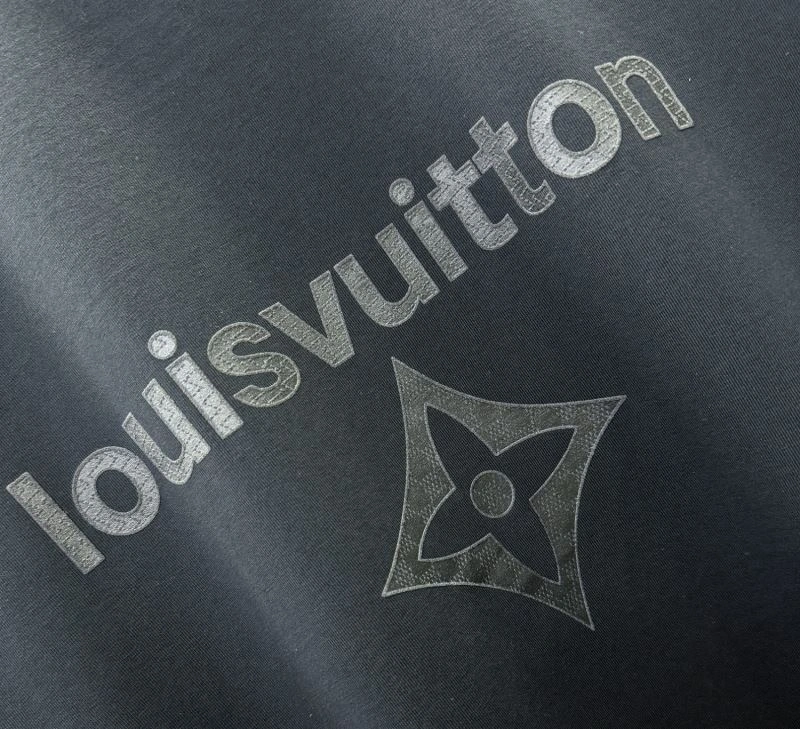Bargain Louis Vuitton T-Shirts