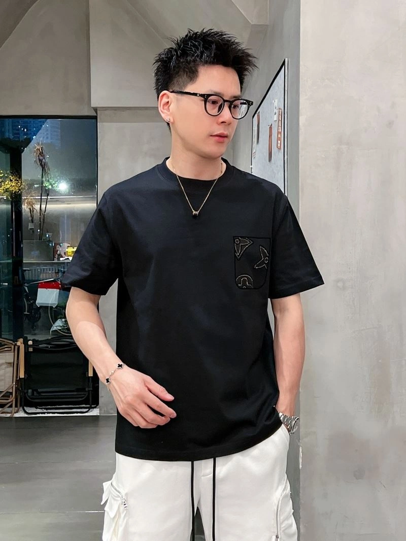 Top match Louis Vuitton T-Shirts