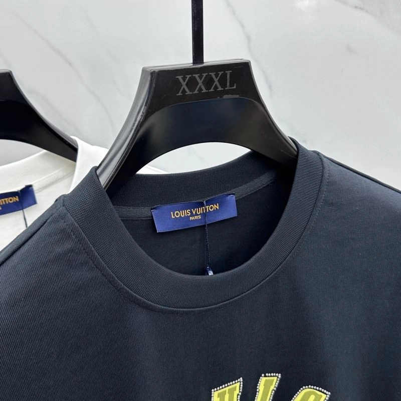 Top mirror Louis Vuitton T-Shirts