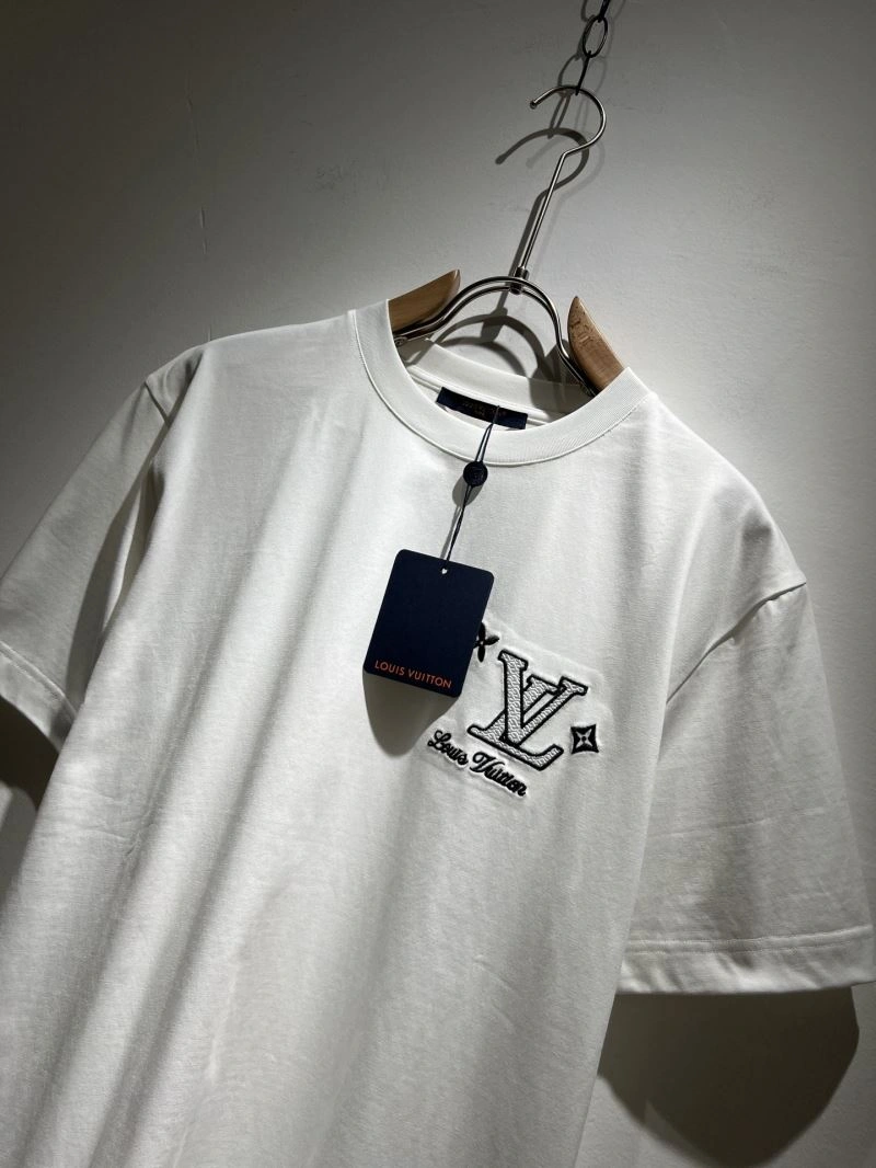 High accuracy Louis Vuitton T-Shirts