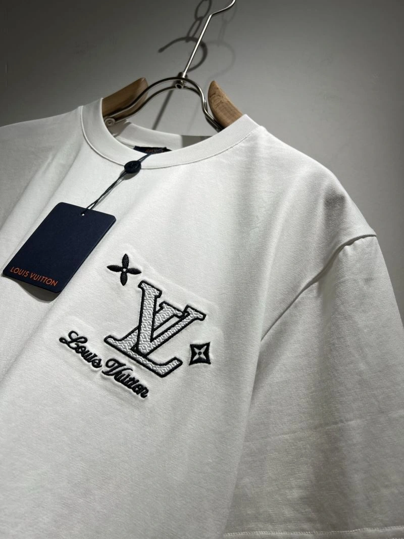 High accuracy Louis Vuitton T-Shirts