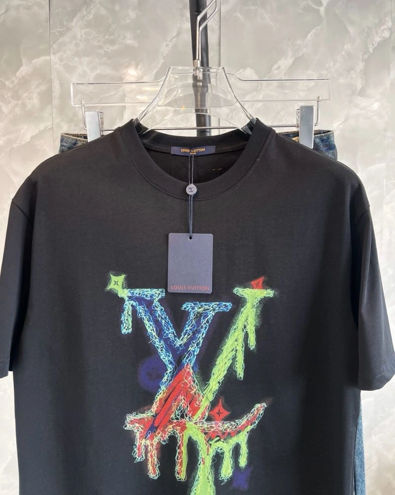 Bargain Louis Vuitton T-Shirts