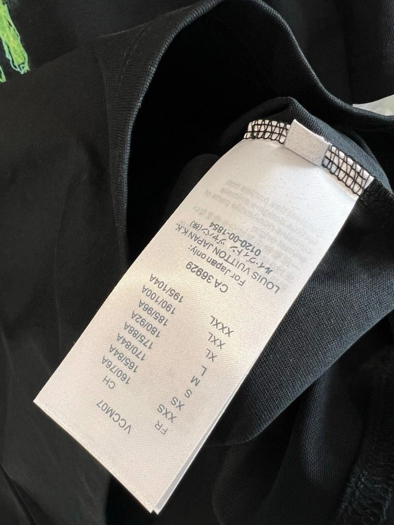Bargain Louis Vuitton T-Shirts