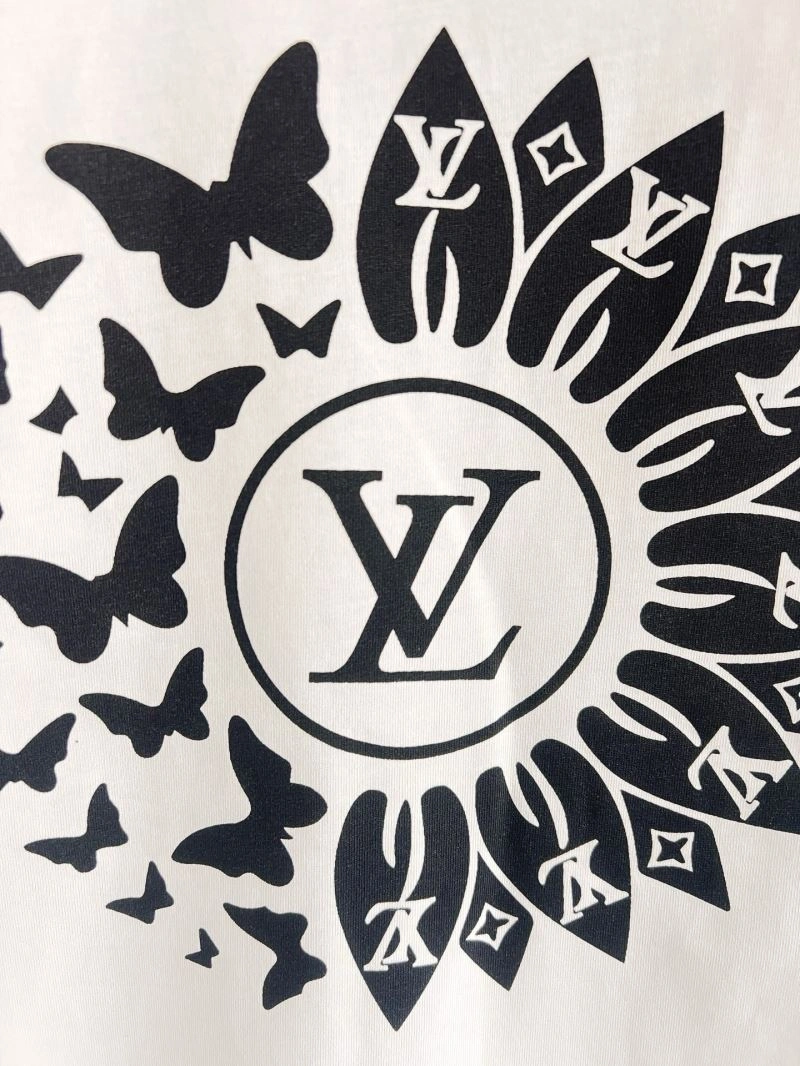Indistinguishable Louis Vuitton T-Shirts
