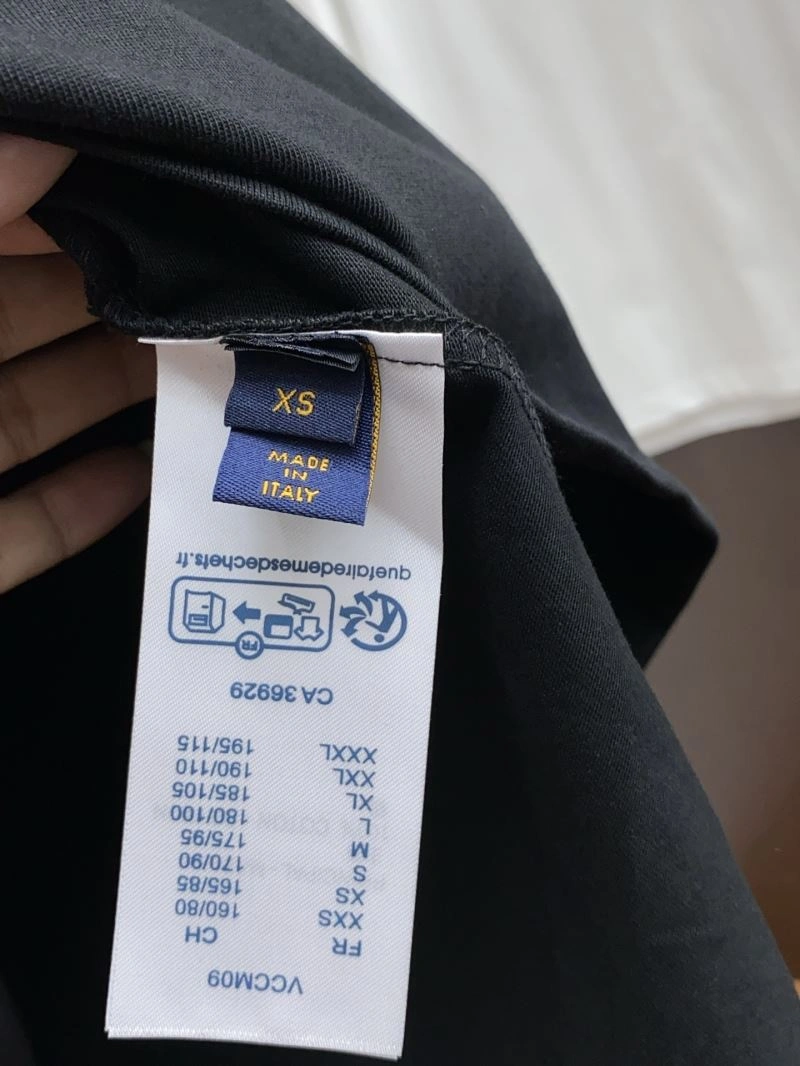 Precise copy Louis Vuitton T-Shirts
