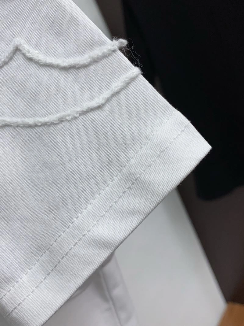Official Louis Vuitton T-Shirts