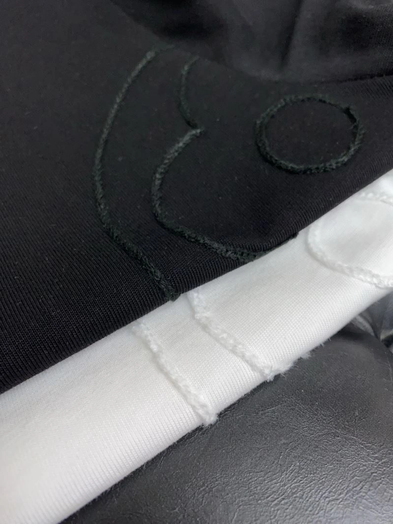 Official Louis Vuitton T-Shirts