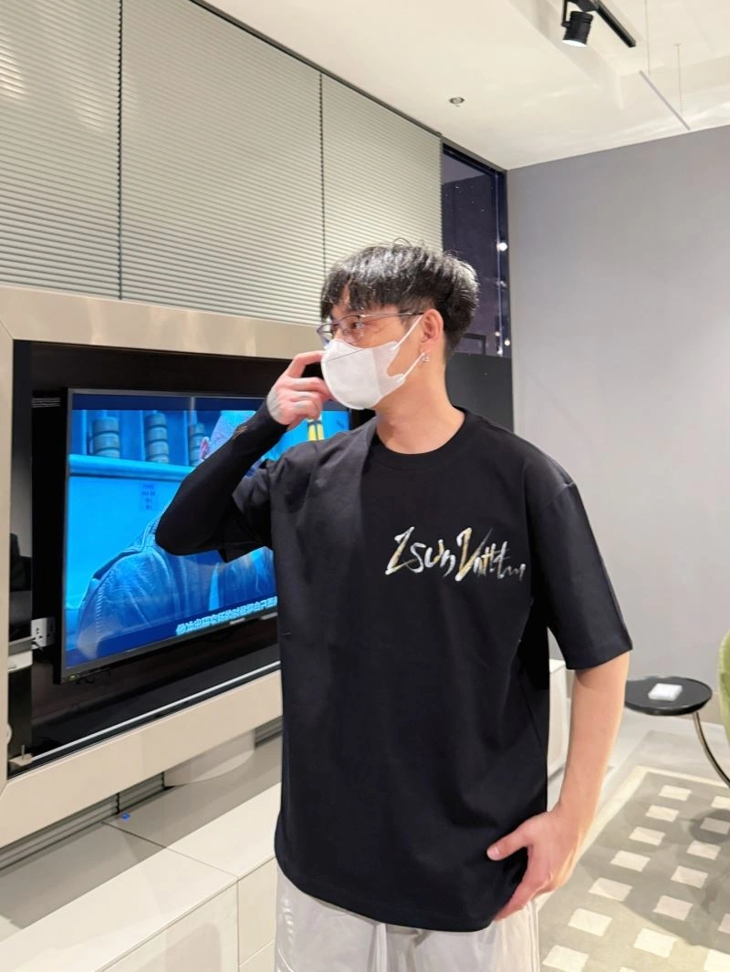 Real Louis Vuitton T-Shirts