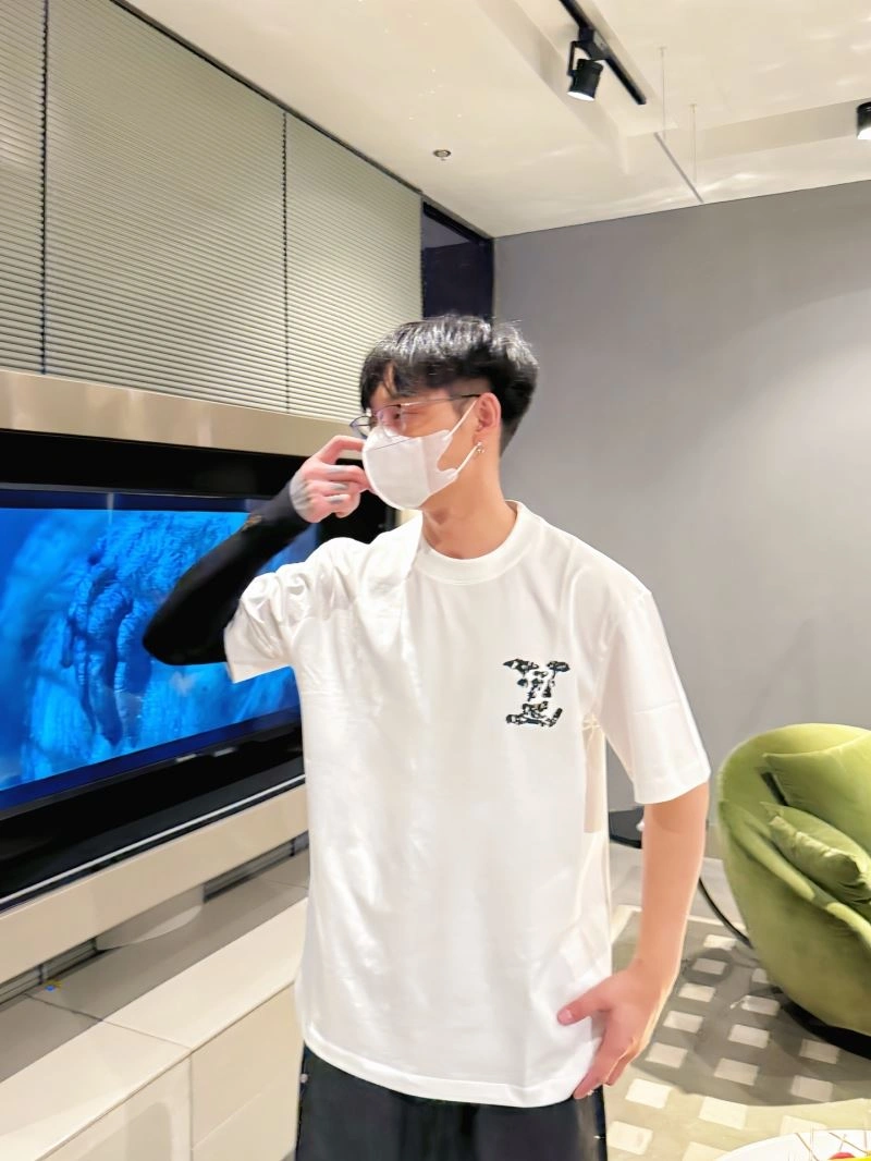 Value-priced Louis Vuitton T-Shirts