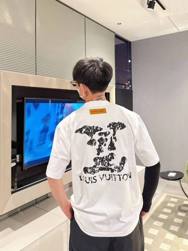 Value-priced Louis Vuitton T-Shirts
