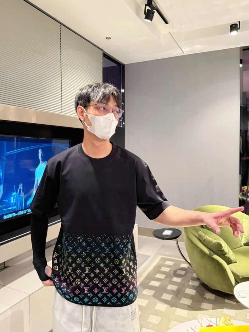 Value-priced Louis Vuitton T-Shirts