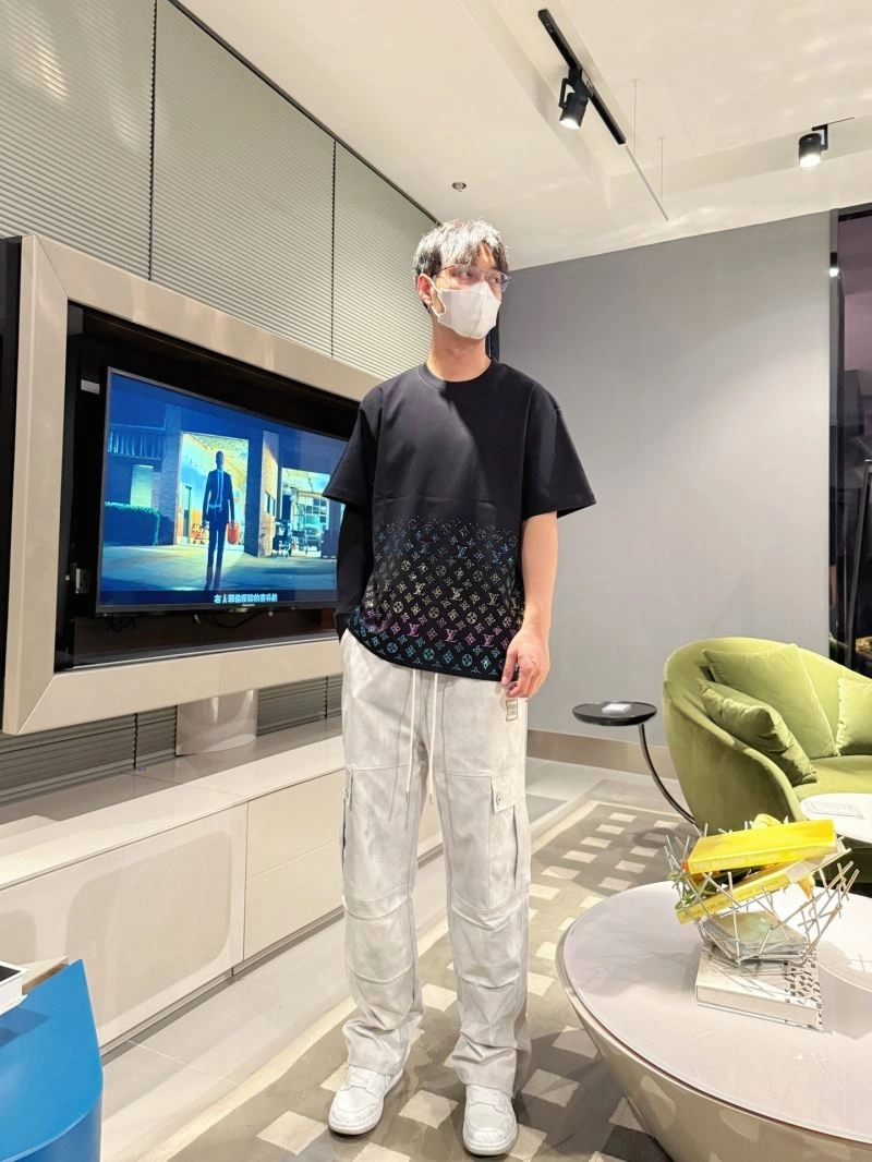 Value-priced Louis Vuitton T-Shirts