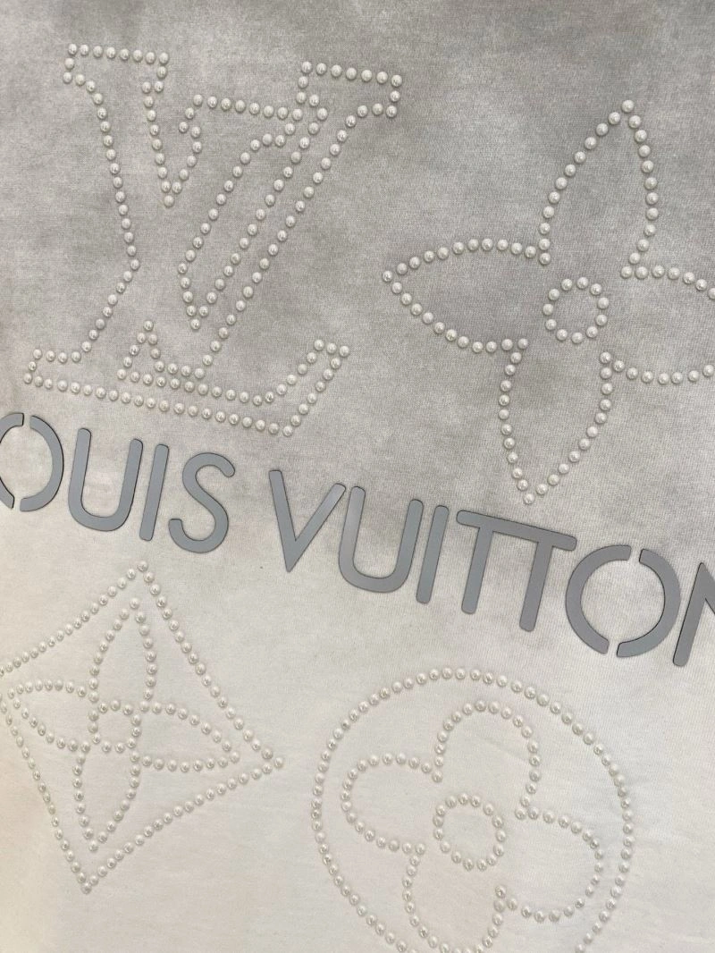 Top match Louis Vuitton T-Shirts