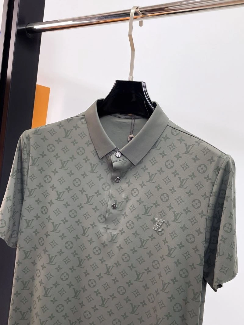 Accurate model Louis Vuitton T-Shirts