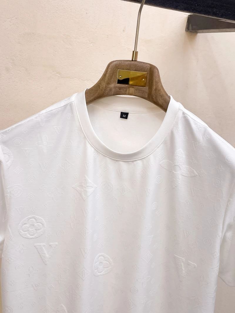 Precise copy Louis Vuitton T-Shirts