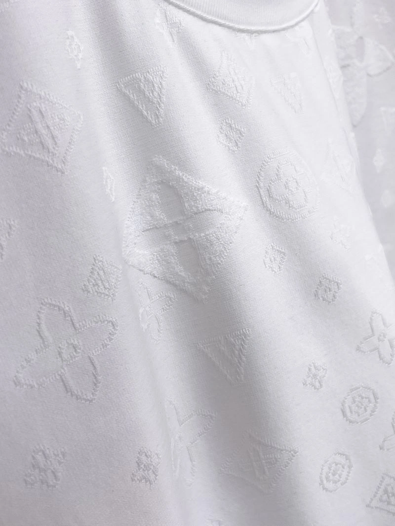 Precise copy Louis Vuitton T-Shirts