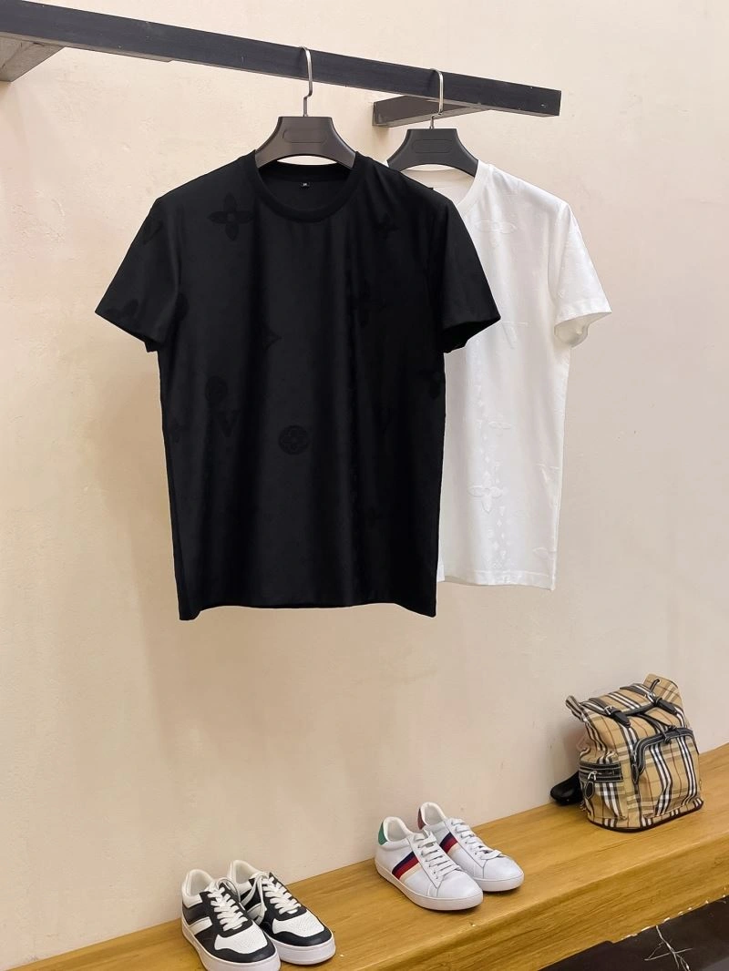 Precise copy Louis Vuitton T-Shirts