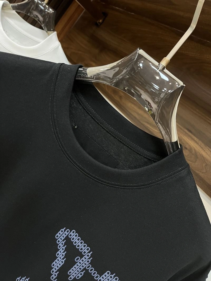Low-cost Louis Vuitton T-Shirts