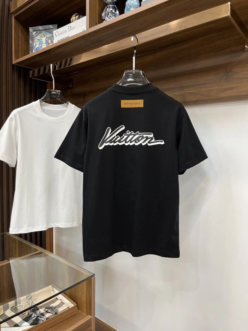 Bargain Louis Vuitton T-Shirts