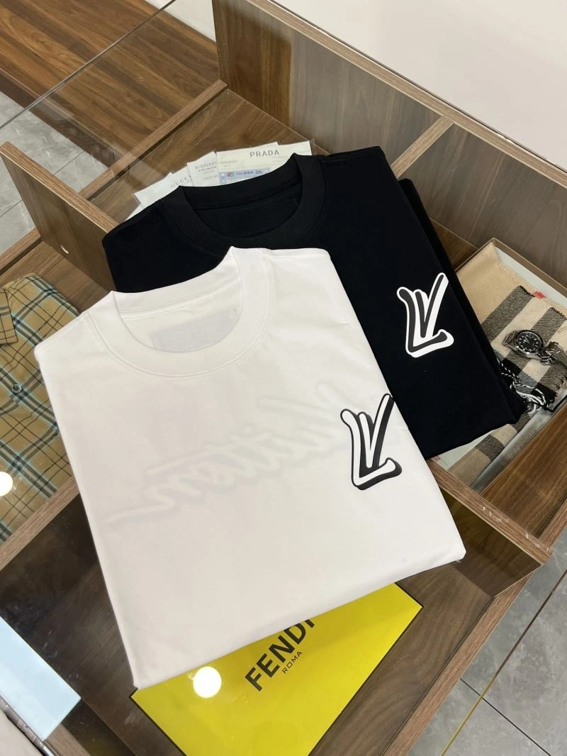 Bargain Louis Vuitton T-Shirts