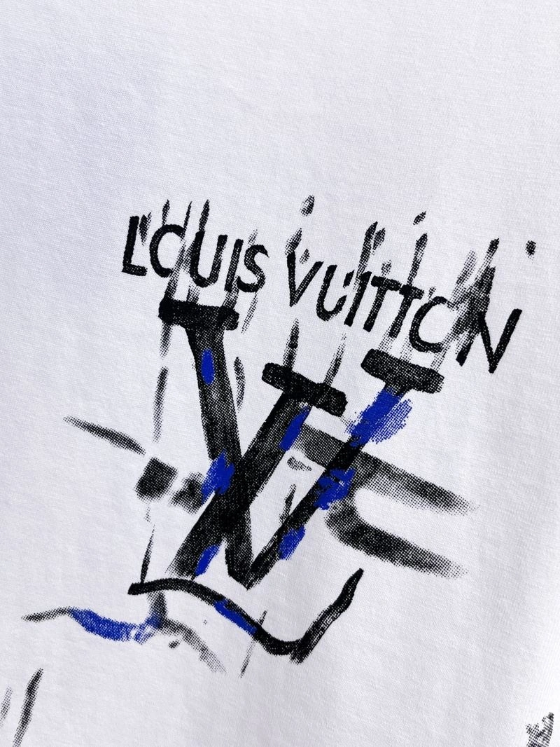 Indistinguishable Louis Vuitton T-Shirts