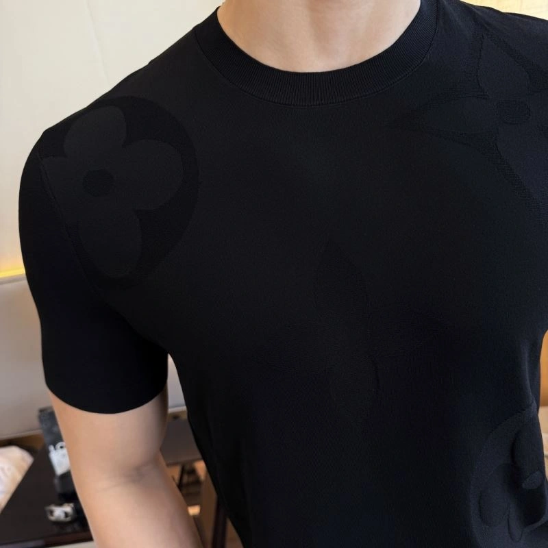 Bargain Louis Vuitton T-Shirts
