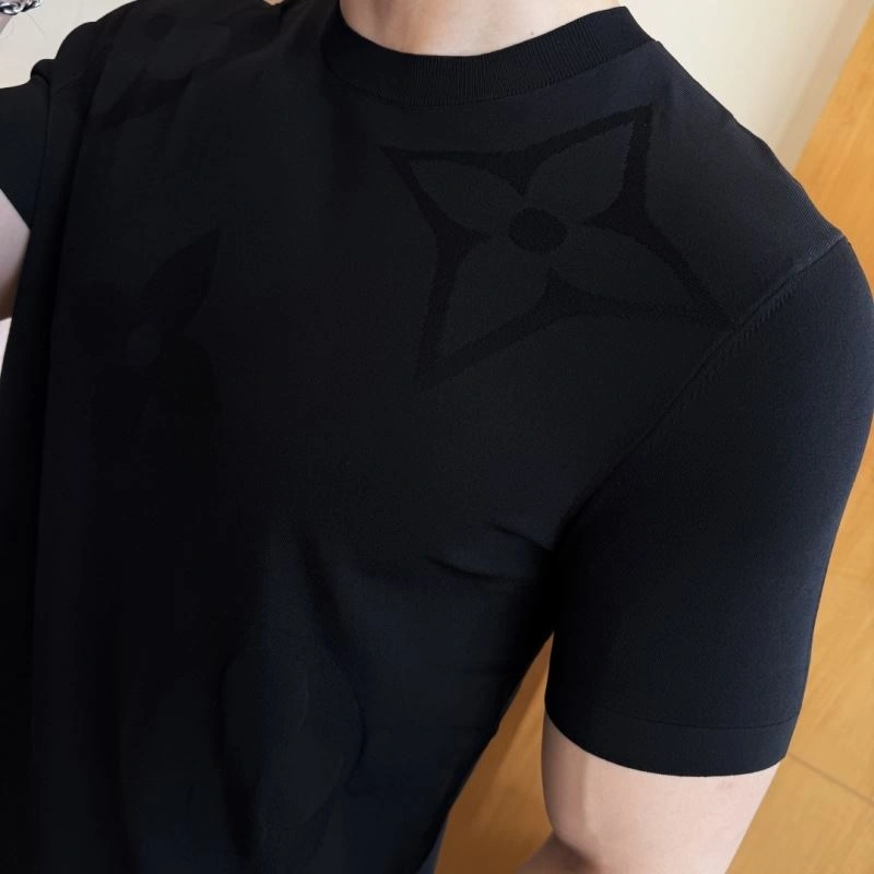 Bargain Louis Vuitton T-Shirts