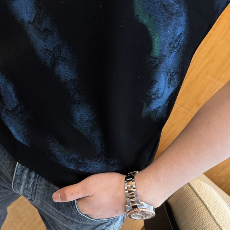 Precise copy Louis Vuitton T-Shirts