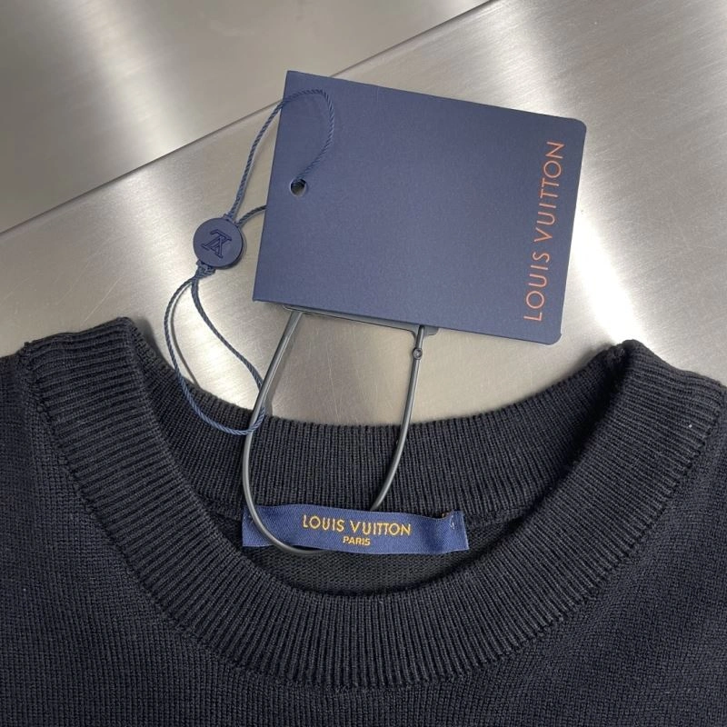 Indistinguishable Louis Vuitton T-Shirts