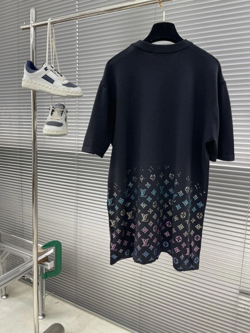 Indistinguishable Louis Vuitton T-Shirts