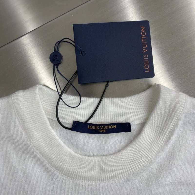 Low-cost Louis Vuitton T-Shirts