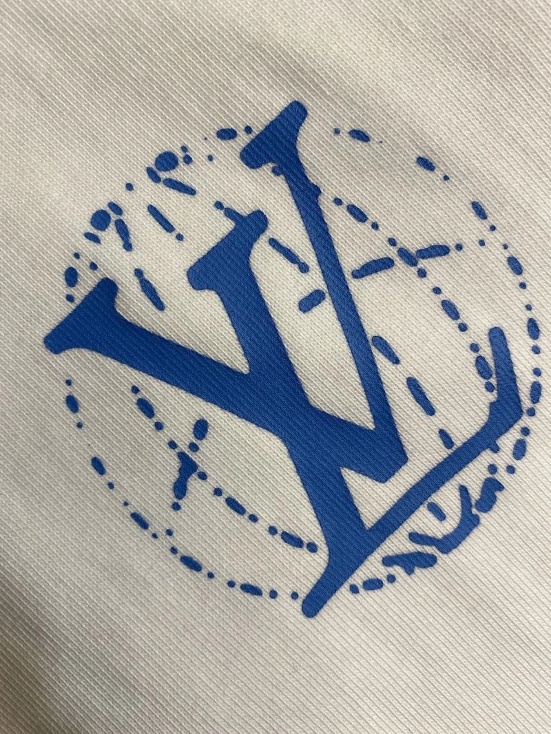 Accurate model Louis Vuitton T-Shirts