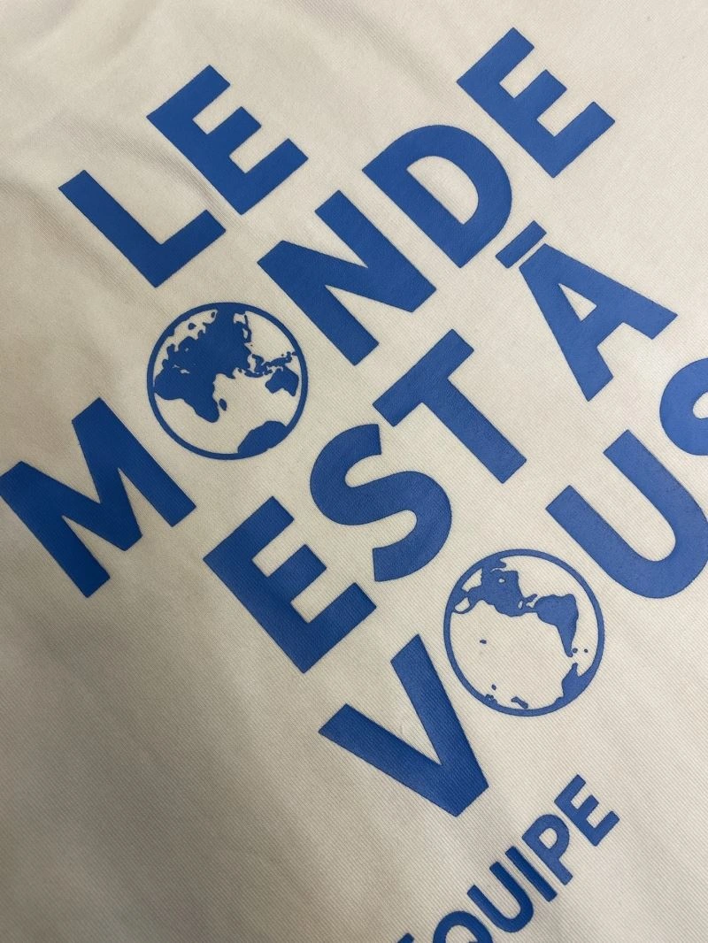 Accurate model Louis Vuitton T-Shirts
