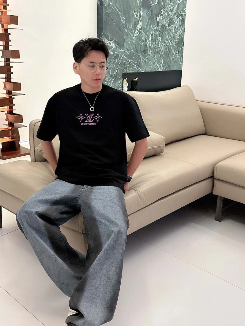 Official Louis Vuitton T-Shirts
