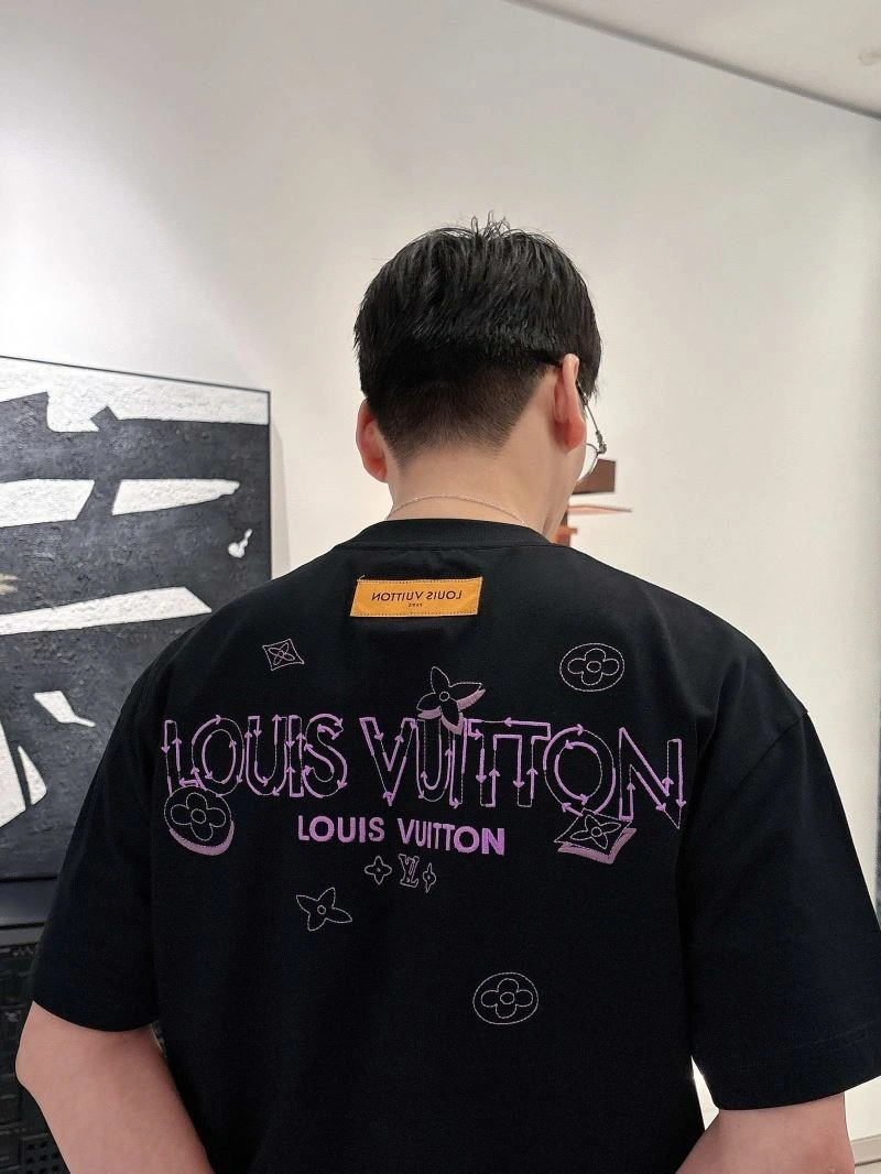 Official Louis Vuitton T-Shirts