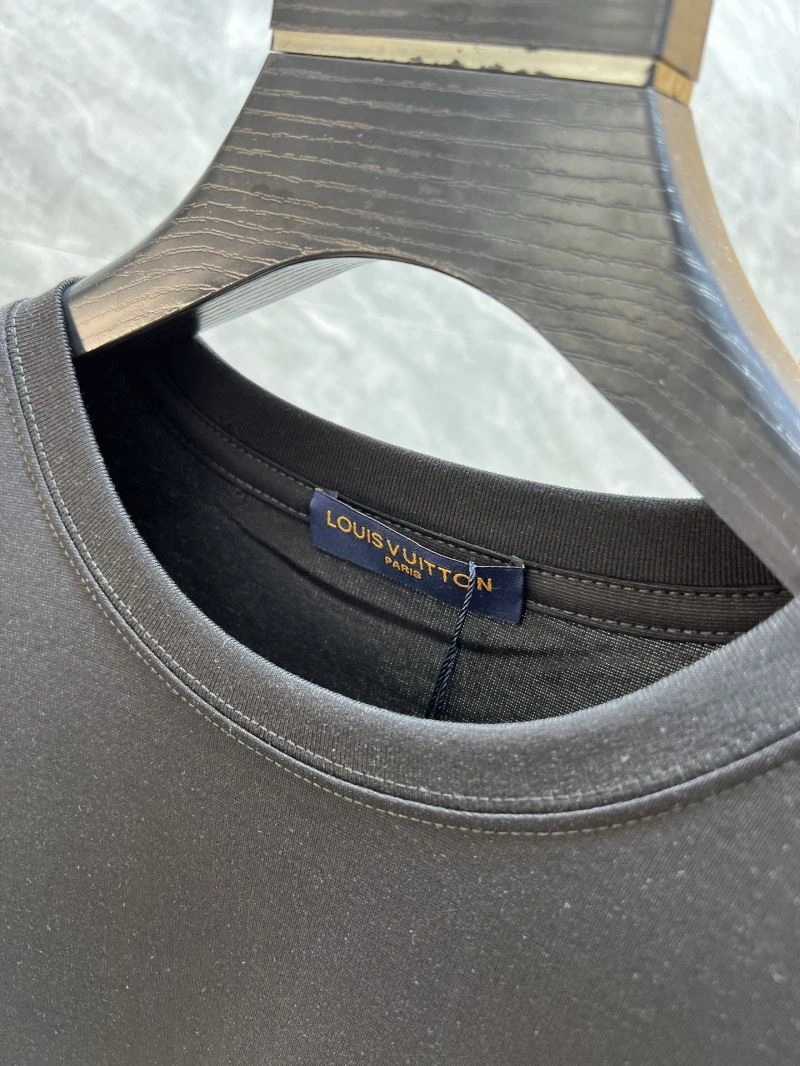 Precise copy Louis Vuitton T-Shirts