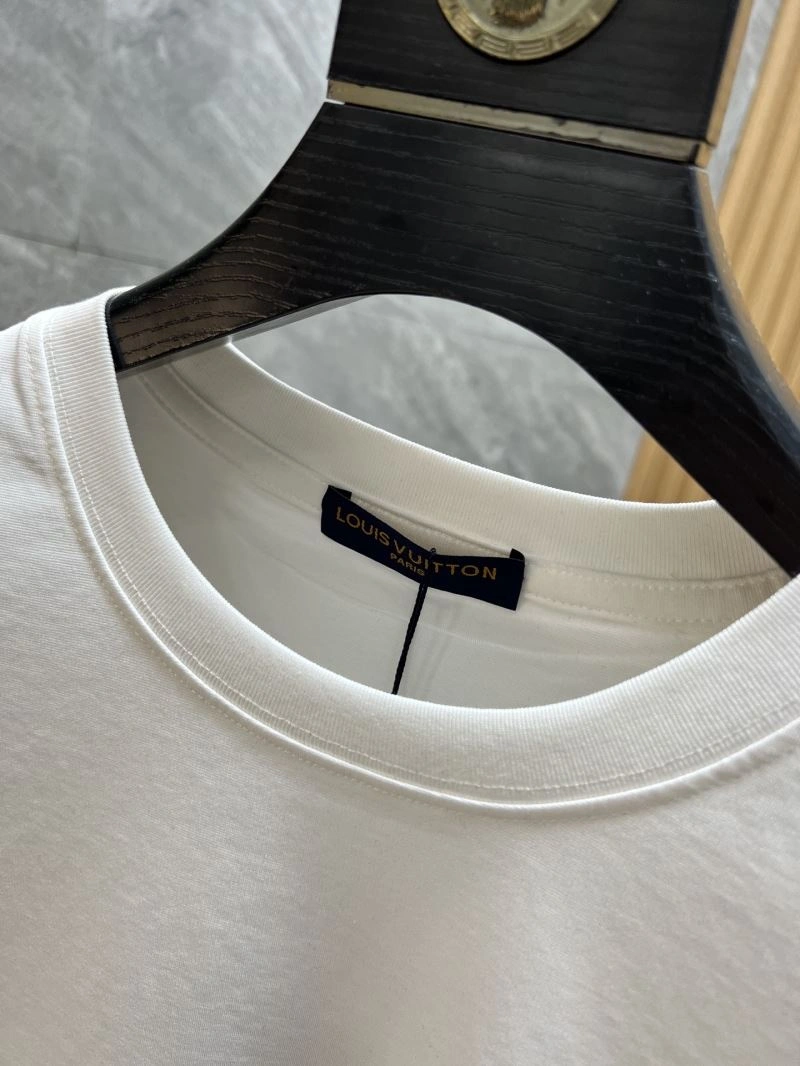 Exact replica Louis Vuitton T-Shirts