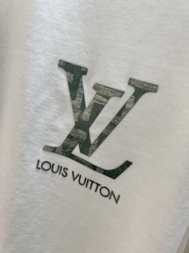 Exact replica Louis Vuitton T-Shirts