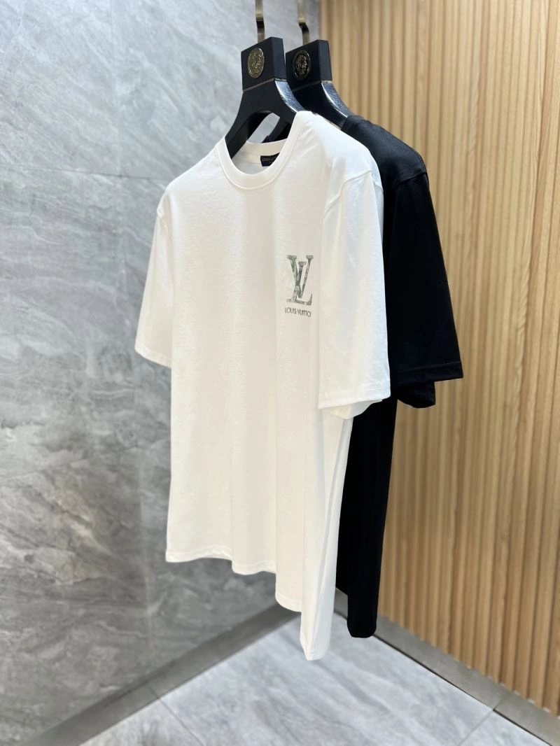 Exact replica Louis Vuitton T-Shirts