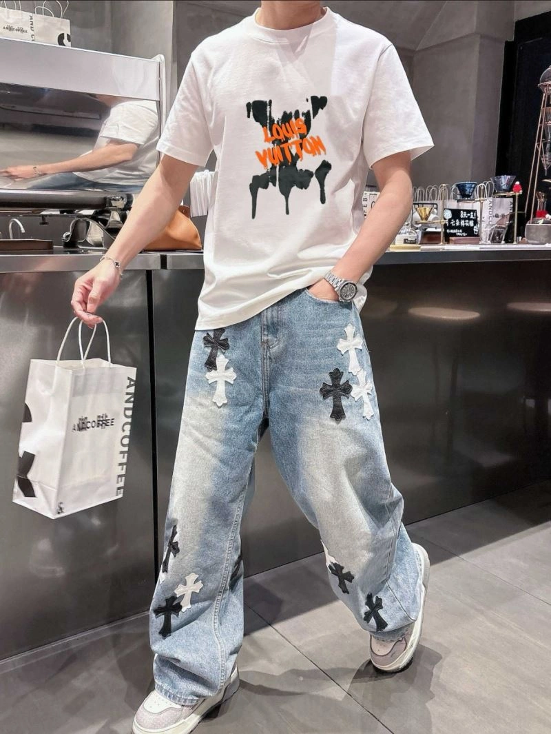 Accurate model Louis Vuitton T-Shirts