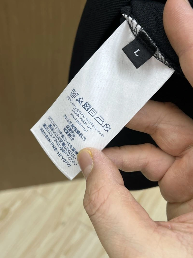 Top match Louis Vuitton T-Shirts