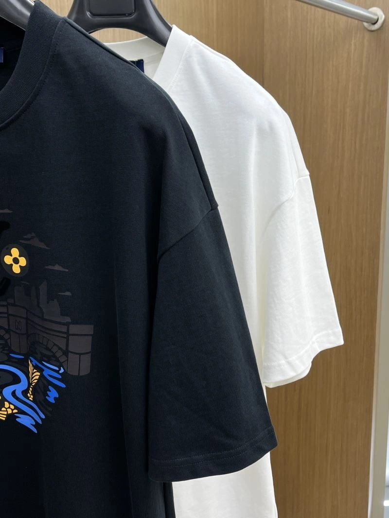 Precise copy Louis Vuitton T-Shirts
