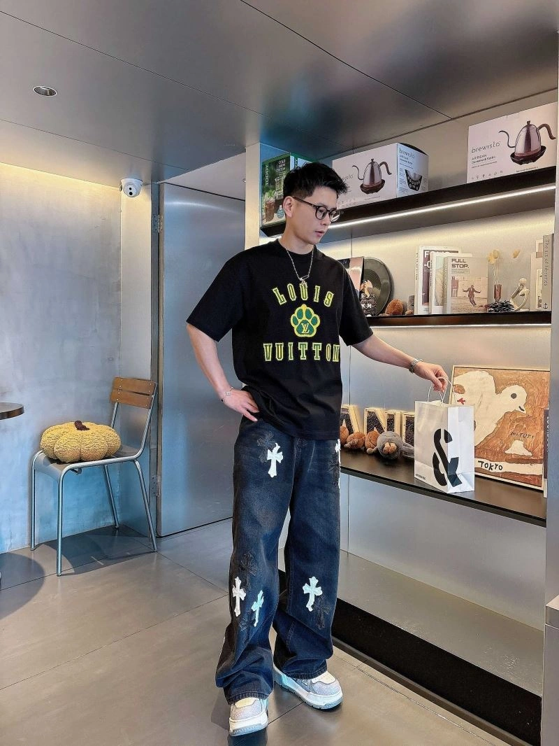 Official Louis Vuitton T-Shirts