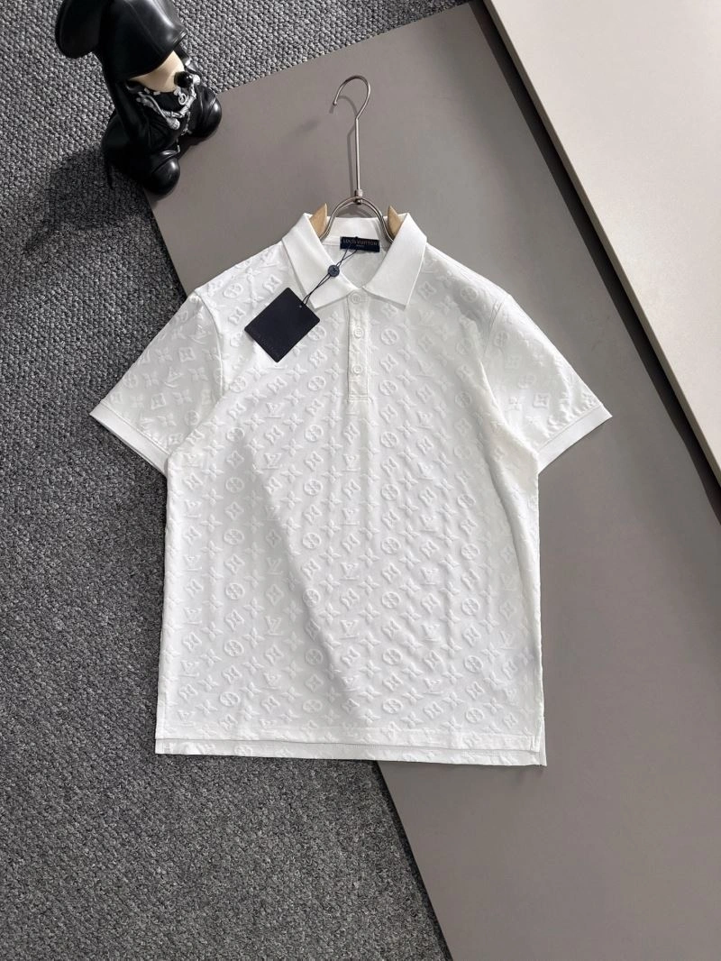 Accurate model Louis Vuitton T-Shirts