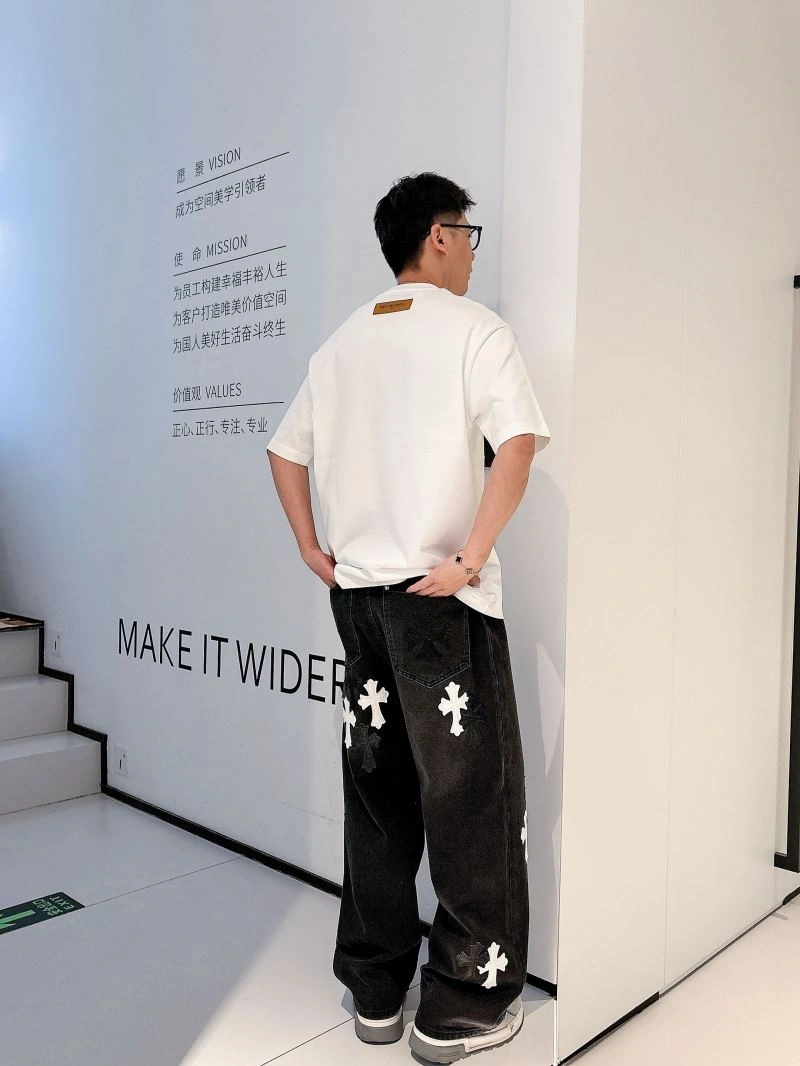 Reasonably priced Louis Vuitton T-Shirts