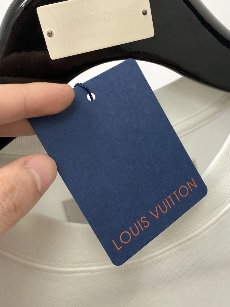 High accuracy Louis Vuitton T-Shirts