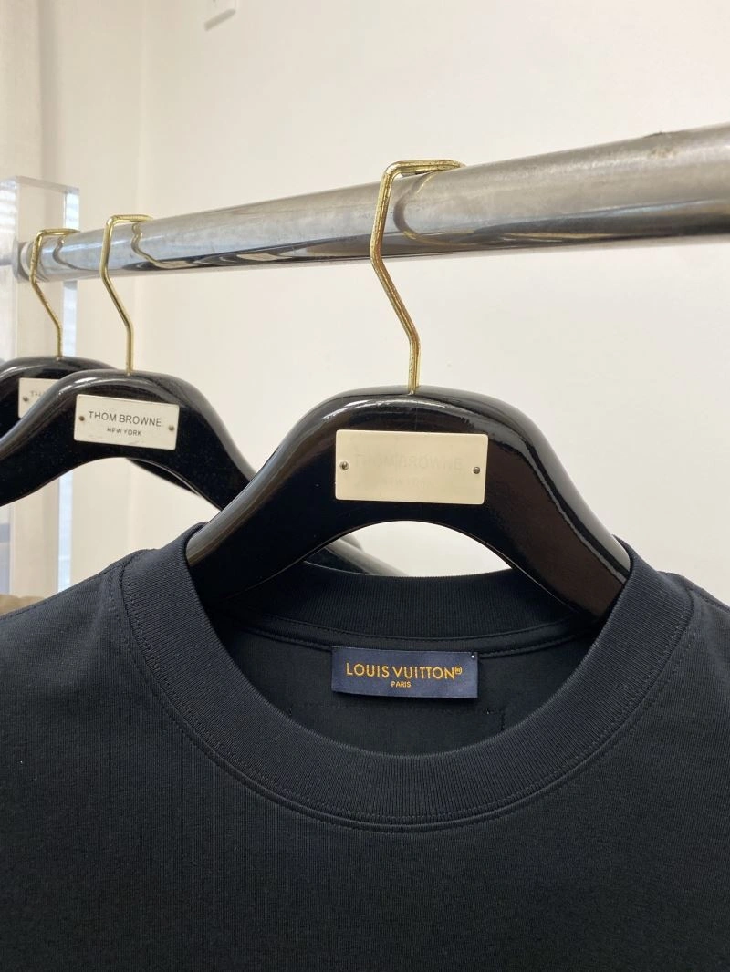 Top match Louis Vuitton T-Shirts