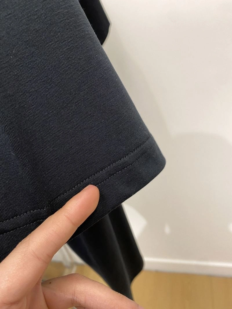 Exact replica Louis Vuitton T-Shirts